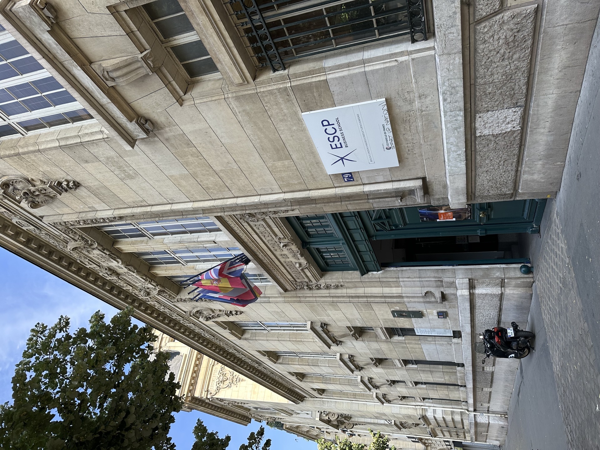 [College of Management] College of Management and top French business ...